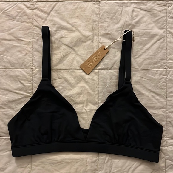 SKIMS | Intimates & Sleepwear | Skims Fits Everybody Triangle Bralette ...